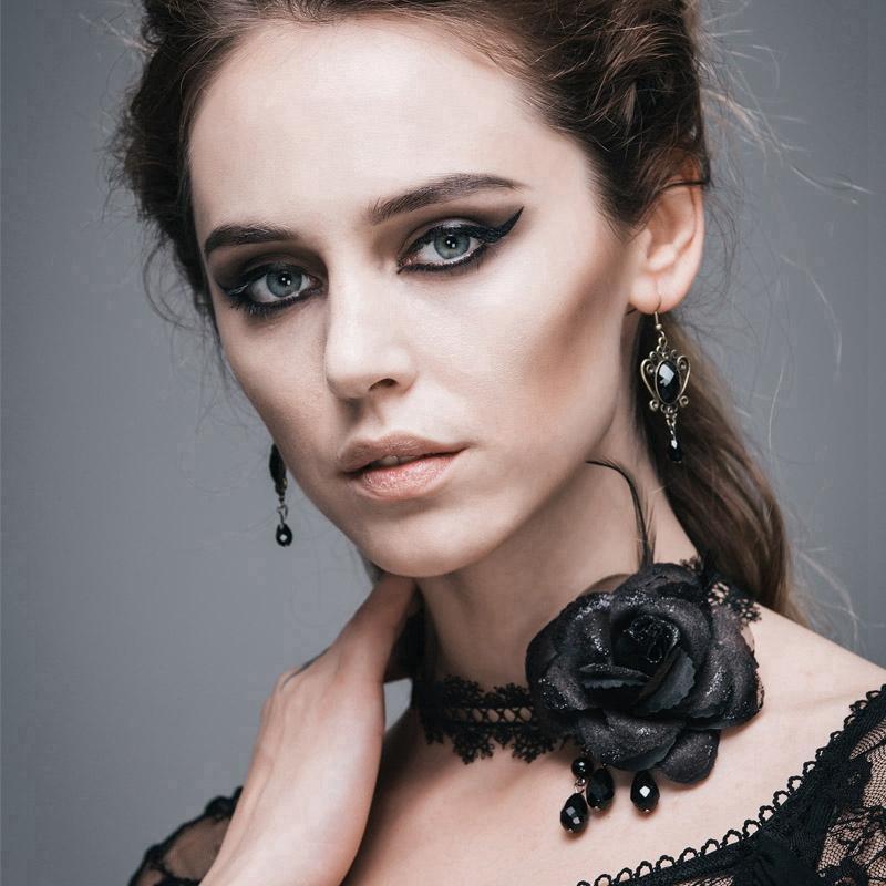 Vintage Lace and Rose Neck Band – Punk Design